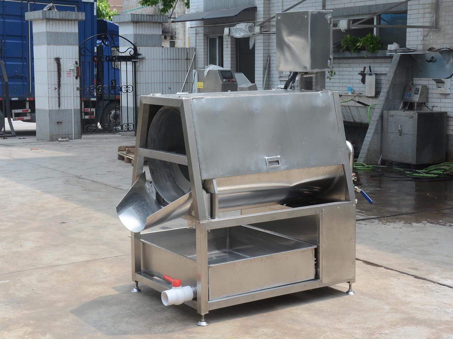 Benefits of Fish Scale-Water Separators – Leading Food Machinery ...